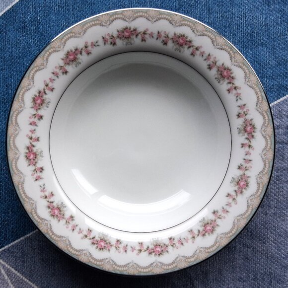 Noritake | Dining | Noritake China Glenwood Pattern Number 577 Rimmed ...